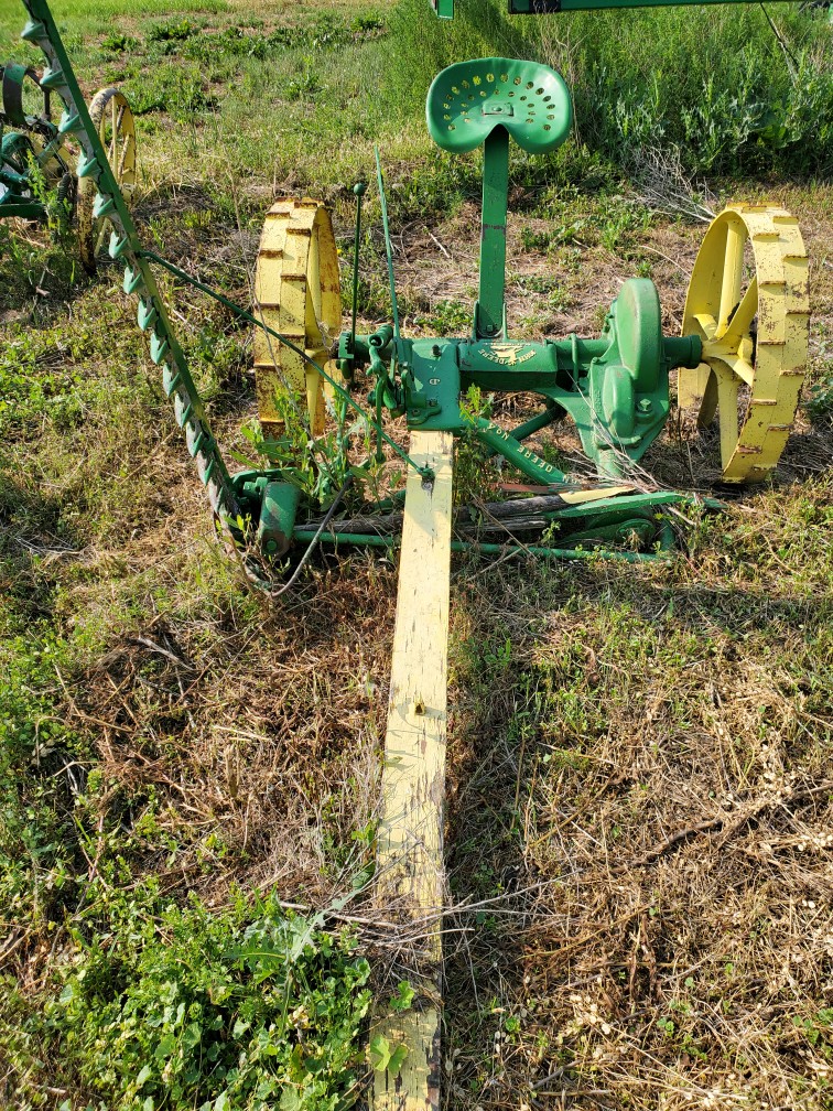 John Deere - Antique Mower - Farmoury